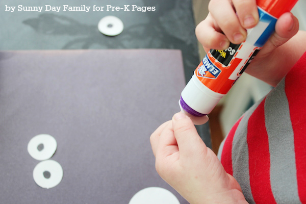 Zoo Book Activity: Matching Eyes