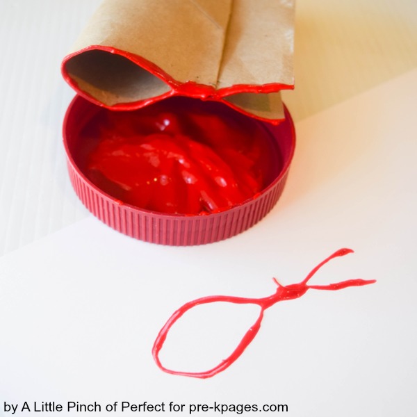 Swimmy the Fish: Cardboard Tube Painting - Pre-K Pages